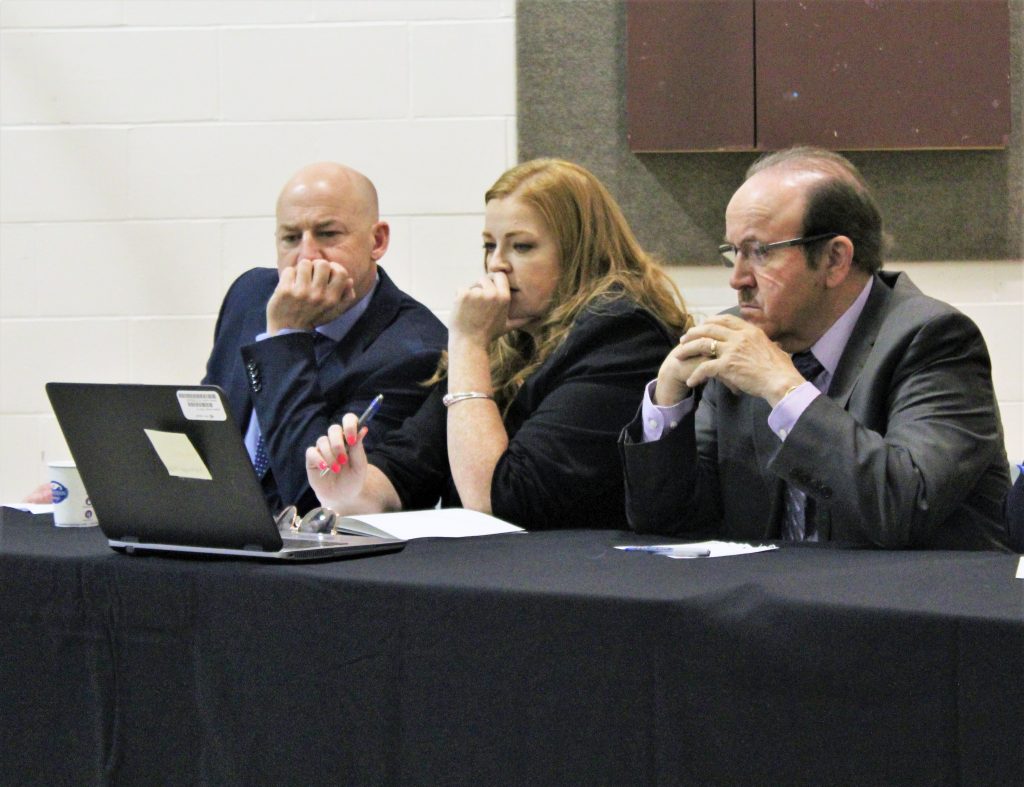 Residents roll out Octagon drive-thru concerns – The Shoreline News