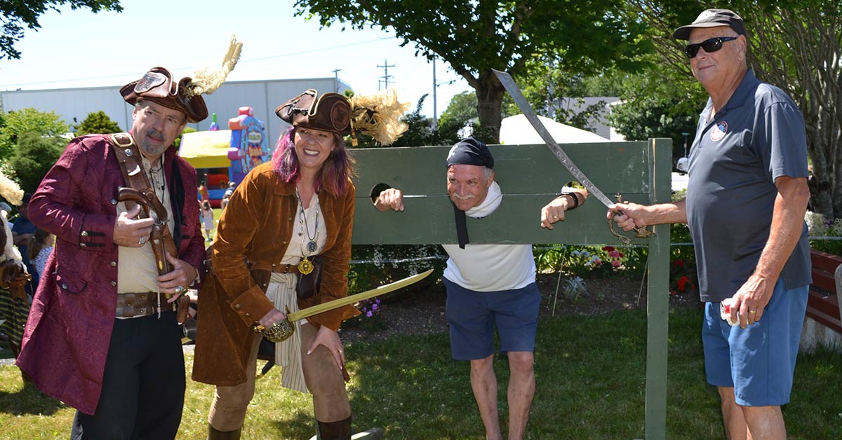 Head in the stocks – The Shoreline News